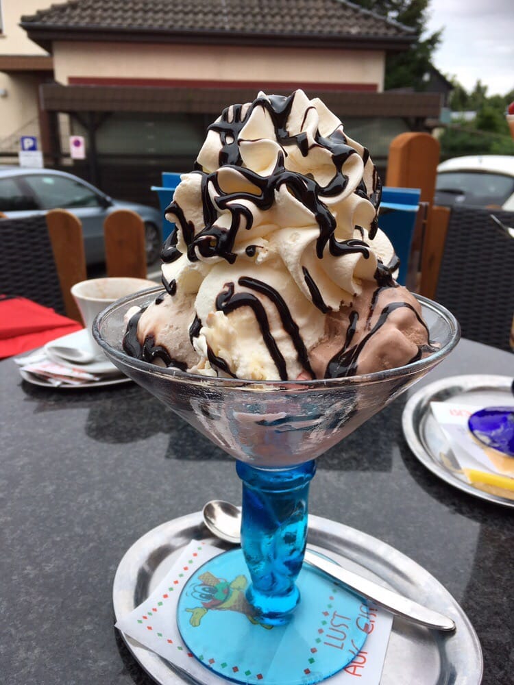 EISCAFE CONFETTI - Biegenstr. 2, Hessisch Lichtenau, Hessen, Germany ...