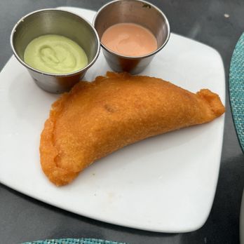 VEE VEE - Updated July 2025 - 101 Photos & 337 Reviews - 763 Centre St ...