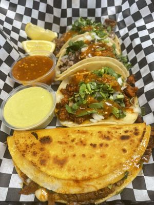 THE TACO BOSS - Updated December 2025 - 222 Photos & 192 Reviews - 2320 ...