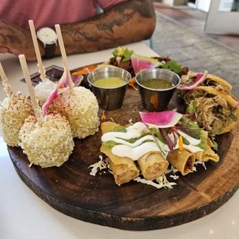 URBE - Updated March 2025 - 836 Photos & 310 Reviews - 1101 Uptown Park ...