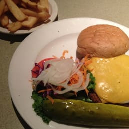 SIMON’S RESTAURANT & DELI - Updated July 2025 - 79 Photos & 133 Reviews ...