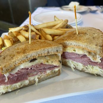 DELANCEY STREET RESTAURANT - Updated December 2024 - 1507 Photos & 1923 ...