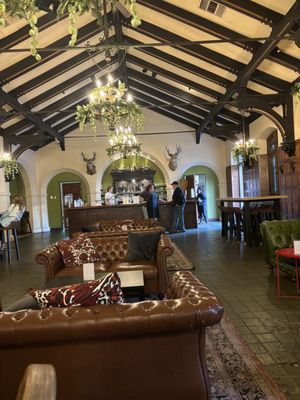 DAS BEVO - Updated December 2025 - 345 Photos & 194 Reviews - 4749 ...