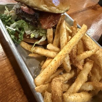 WARPED WING BREWERY - Updated December 2025 - 391 Photos & 230 Reviews ...