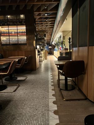 STOCK TC - Updated December 2025 - 63 Photos & 19 Reviews - 2388 Yonge ...