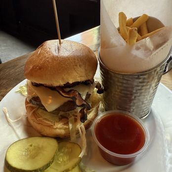 SIDEBAR GASTROPUB - Updated December 2025 - 136 Photos & 60 Reviews ...