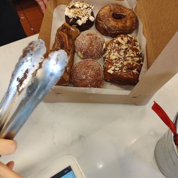 THE DONUTTERY - Updated July 2024 - 5246 Photos & 4903 Reviews - 17420 ...