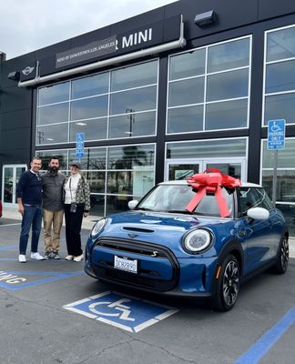 MINI OF DOWNTOWN LOS ANGELES - Updated November 2025 - 498 Photos ...