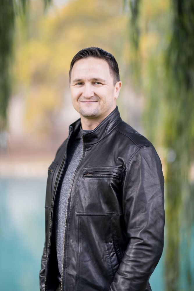 LAW OFFICE OF JOHN R LARSON - Updated December 2025 - 10 Photos & 18 ...