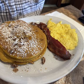 CRACKERS & CO. CAFE - Updated October 2025 - 570 Photos & 804 Reviews ...