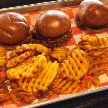 THE RED BARN RESTAURANT AND BREWERY - Updated May 2024 - 136 Photos ...