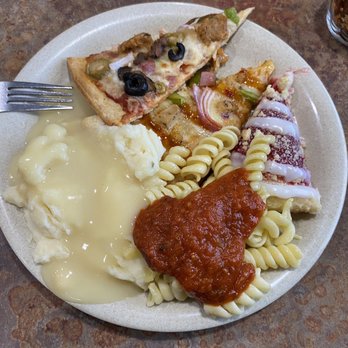 PIZZA RANCH - Updated December 2025 - 23 Photos & 95 Reviews - 682 S ...