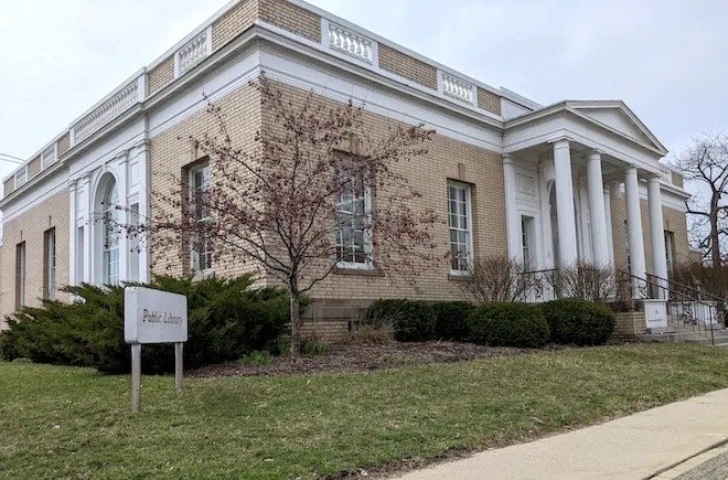 BURLINGTON PUBLIC LIBRARY - Updated August 2024 - 166 E Jefferson St ...