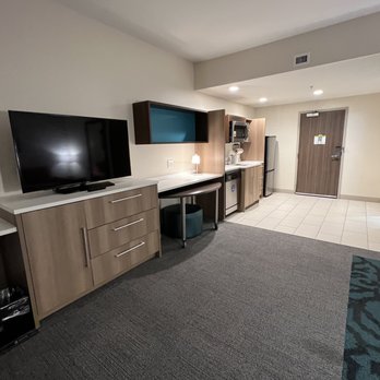 HOME2 SUITES BY HILTON FORT MILL - Updated December 2025 - 39 Photos ...