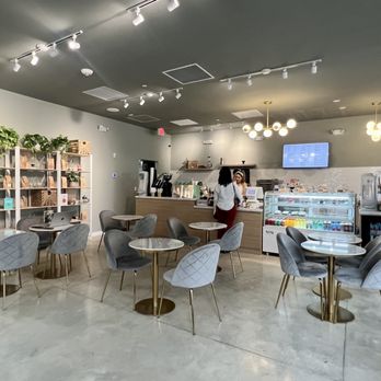 UN ATTIMO COFFEE - 153 Photos & 46 Reviews - 331 N University Dr ...