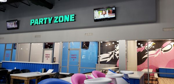 AIRTOPIA ADVENTURE PARK - 151 Photos & 54 Reviews - 16628 San Pedro Ave ...