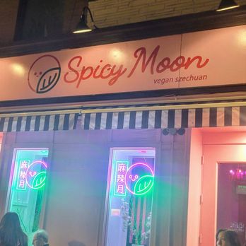 SPICY MOON AT BOWERY - Updated March 2025 - 352 Photos & 155 Reviews ...