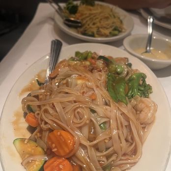CHINA CAFE - Updated March 2025 - 312 Photos & 341 Reviews - 24299 Novi ...