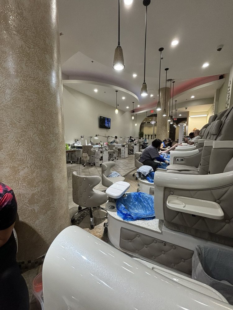 AURA NAILS & SPA - Updated December 2025 - 50 Photos & 47 Reviews ...