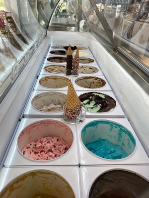 PETE & BELLE’S ICE CREAM SHOP - Updated July 2024 - 52 Photos & 87 ...