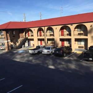 RIVET HOUSE - Updated February 2025 - 19 Photos - 355 Oneta St, Athens ...