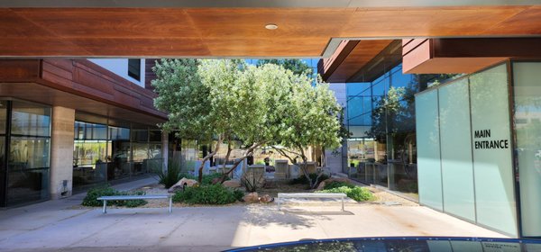 BANNER GATEWAY MEDICAL CENTER - Updated December 2025 - 92 Photos & 308 ...