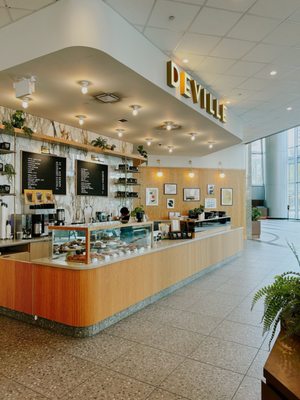 DEVILLE COFFEE - BENTALL 5 - Updated January 2026 - 26 Photos - 550 Burrard Street, Vancouver ...