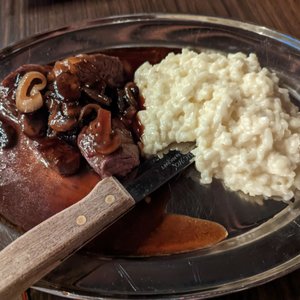 THE TAVERN ON MAIN - Updated February 2025 - 61 Photos & 147 Reviews ...