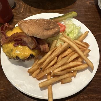 WANTAGH INN - Updated December 2025 - 91 Photos & 164 Reviews - 3264 ...