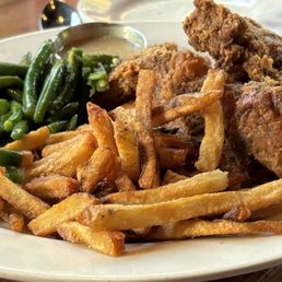 LUCKY 32 SOUTHERN KITCHEN - Updated December 2025 - 981 Photos & 1038 ...