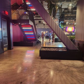 PUTTSHACK - MIAMI - Updated March 2025 - 491 Photos & 215 Reviews - 701 ...