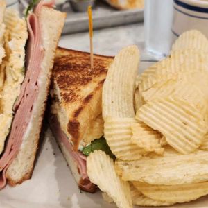 DEEK’S PIZZA - Updated May 2025 - 57 Photos & 50 Reviews - 512 N ...