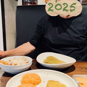 EL ARROYO - Updated December 2025 - 204 Photos & 277 Reviews - 126 S ...