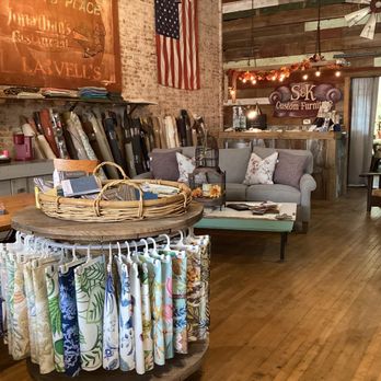 Custom furniture stores store
