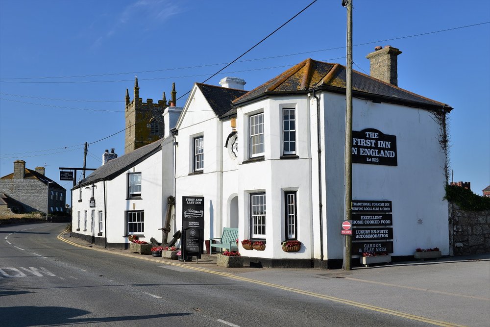 THE FIRST AND LAST INN - The First and Last Inn, Penzance, Cornwall ...