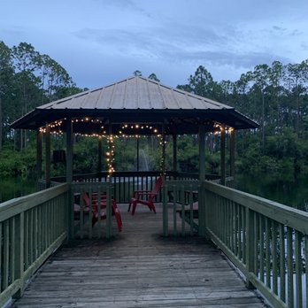 PINEGLEN MOTORCOACH & RV PARK - Updated July 2024 - 33 Photos & 24 ...