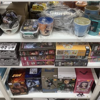 ELIZABETH CENTER GIFT SHOPS - Updated December 2025 - 196 Photos & 103 ...