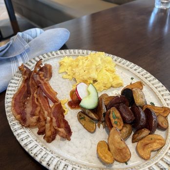 PONTO LAGO - Updated June 2025 - 484 Photos & 167 Reviews - 7100 Aviara ...