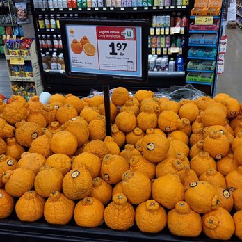 VONS - Updated January 2026 - 214 Photos & 236 Reviews - 301 N Pass Ave ...