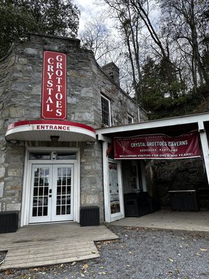 CRYSTAL GROTTOES CAVERNS - Updated October 2025 - 180 Photos & 104 ...