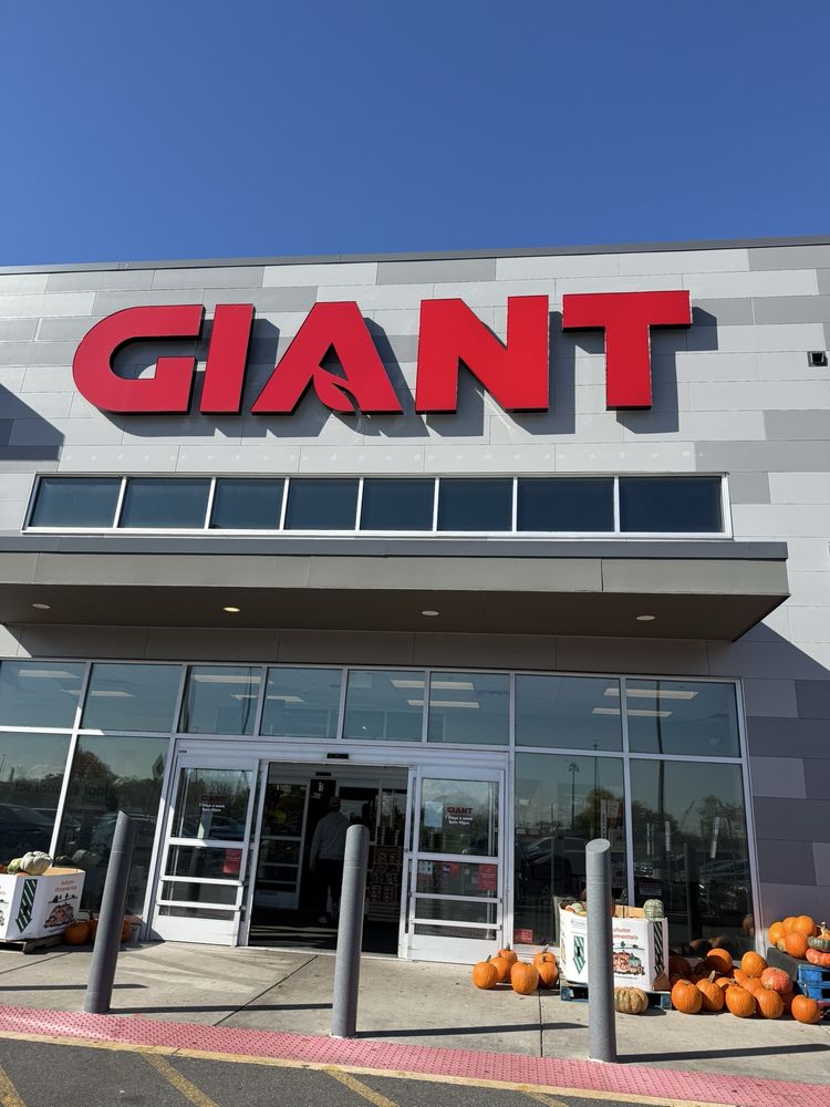 GIANT FOOD STORES - Updated June 2026 - 21 Photos & 18 Reviews - 1403 S ...