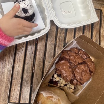 PUSHKIN’S BAKERY - 1058 Photos & 897 Reviews - 1820 29th St, Sacramento ...