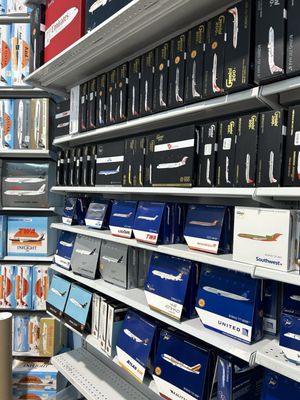 AVWORLD CANADA - Updated January 2026 - 17 Photos - 191 Carlingview ...