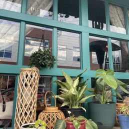 LILITH - Updated May 2025 - 361 Photos & 94 Reviews - 238 Spahr St ...