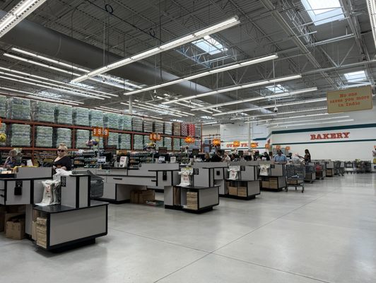 WINCO FOODS - Updated January 2026 - 57 Photos & 145 Reviews - 42-600 ...