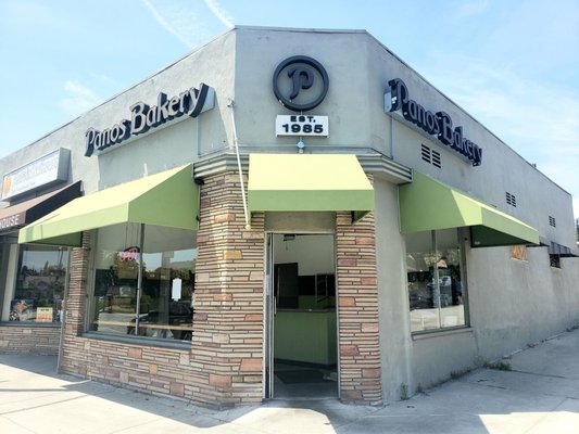 PANOS BAKERY - 20 Photos & 44 Reviews - 1649 E Washington Blvd ...