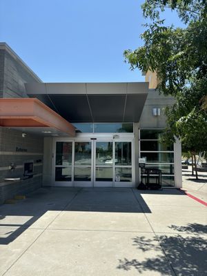 SACRAMENTO PUBLIC LIBRARY - NORTH NATOMAS - Updated August 2025 - 64 ...