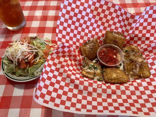 MONJUNIS ITALIAN CAFE - 219 Photos & 135 Reviews - Italian - 711 ...