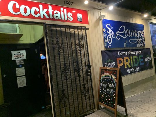 THE SRO LOUNGE - Updated November 2024 - 76 Photos & 127 Reviews - 1807 ...