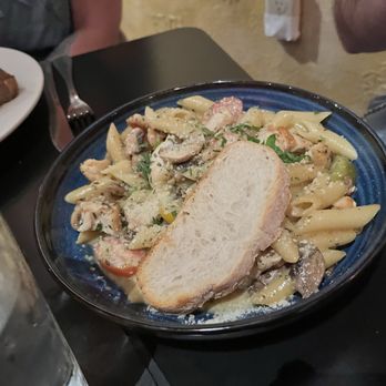 MAXINE’S ON SHINE - Updated May 2025 - 1923 Photos & 1568 Reviews - 337 ...